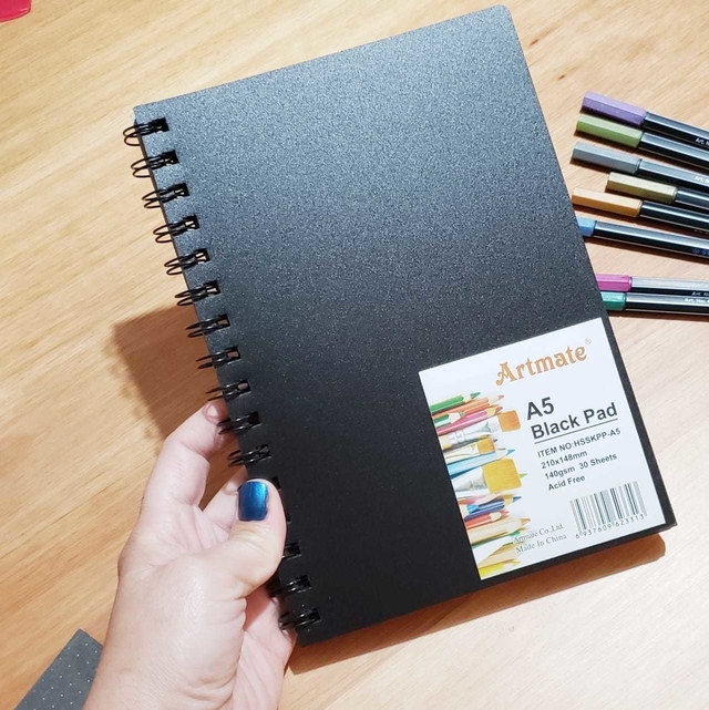 Cuaderno A5 30H Negras 140 g Artmate AHSSKPP A5