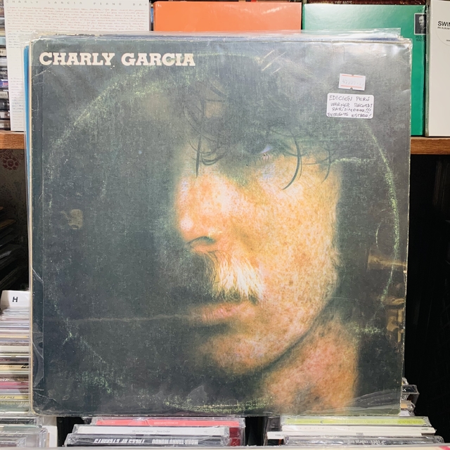 Charly Garcia - Yendo de la Cama al Living (1982) RARISIMO PERU 1LP VG+/EX