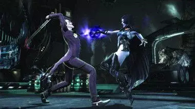 INJUSTICE GODS AMONG US ULTIMATE EDITION SEMINOVO PS VITA
