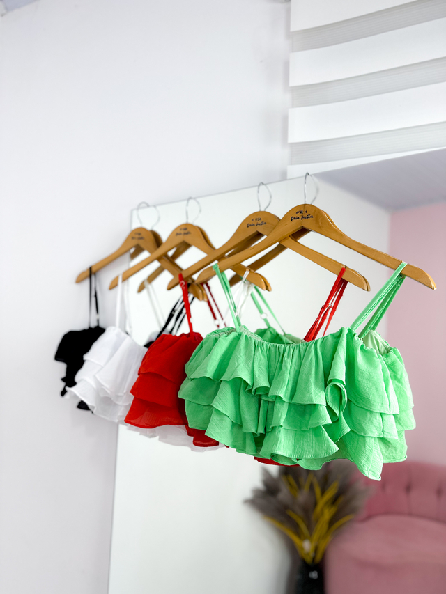 Comprar Cropped em Use saia justa